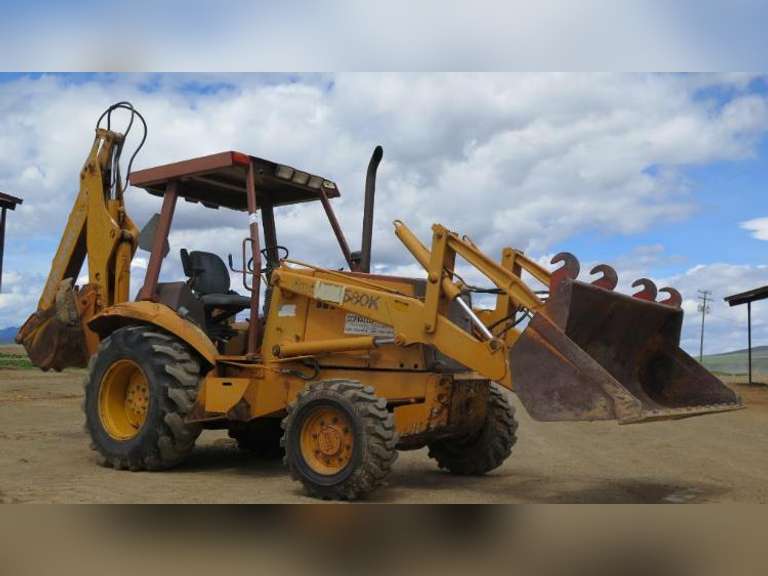 Case 580K 4x4 Extendahoe Backhoe - Armstrong Western LLC