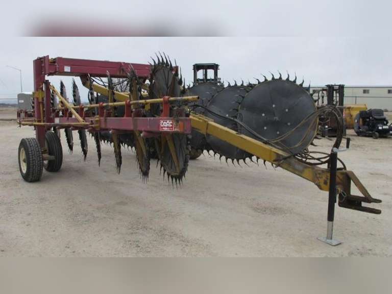 Darf 917 17-Wheel Hay Rake - Armstrong Western LLC