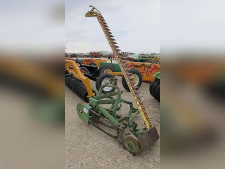 John Deere 350 3-Pt Sickle Mower - Armstrong Western LLC