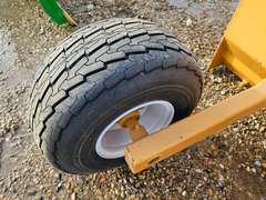 Industrias America 6' Hydraulic Wheel Box Scraper - Armstrong Western LLC