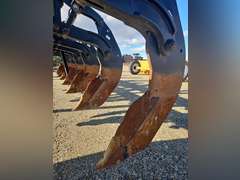 Unverferth 632 8-Shank 18’ Spring Reset Ripper Roller - Armstrong ...