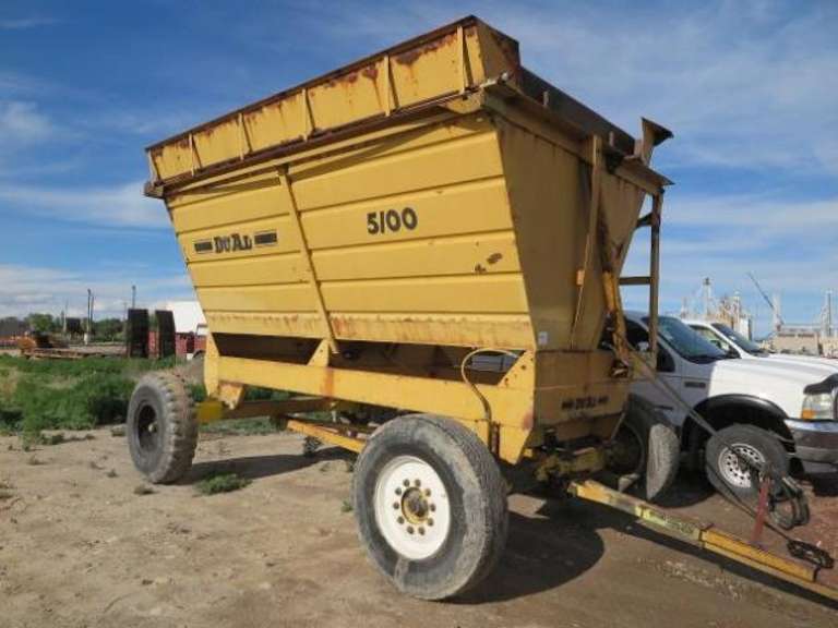 DūAL 5100 - High Lift Dump Cart - Armstrong Western LLC