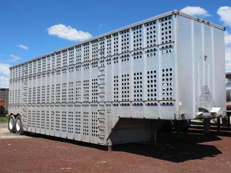 1975 43'x96" Merritt Aluminum Livestock Trailer - Armstrong Western LLC