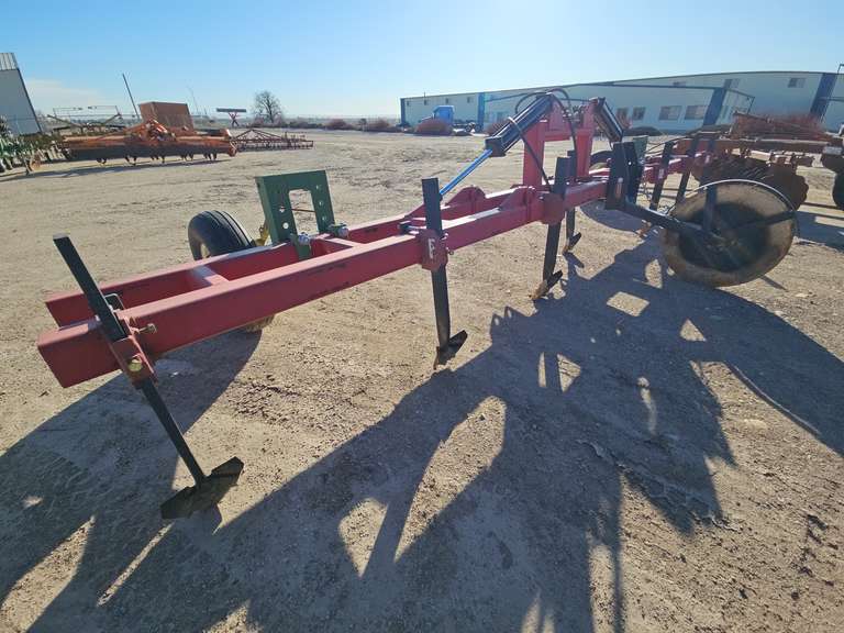 3Pt 22’ Hydraulic Fold Bedding Bar - Armstrong Western LLC