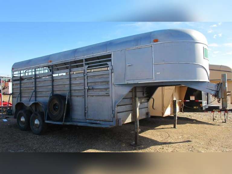 1975 Hale 16' Gooseneck Livestock Trailer - Armstrong Western LLC