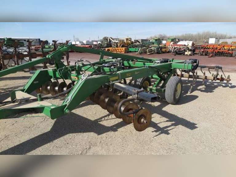 John Deere 512 - 12'6" Disc Ripper - Local Estate - Armstrong Western LLC