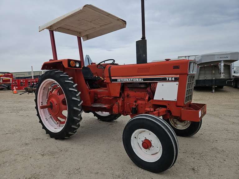 International Harvester 784 75HP Tractor - Armstrong Western LLC