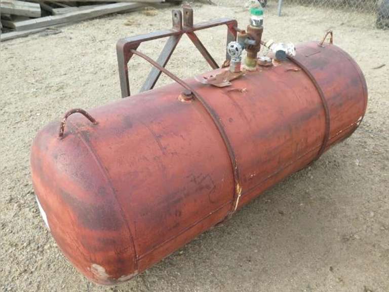120-Gallon 3PT Propane Tank - Armstrong Western LLC