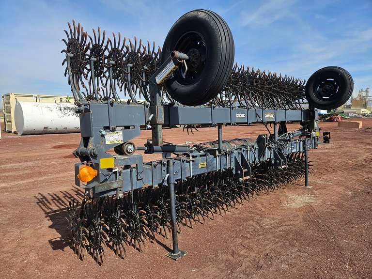Yetter 3530 30’ 3Pt Folding Rotary Hoe - Armstrong Western LLC