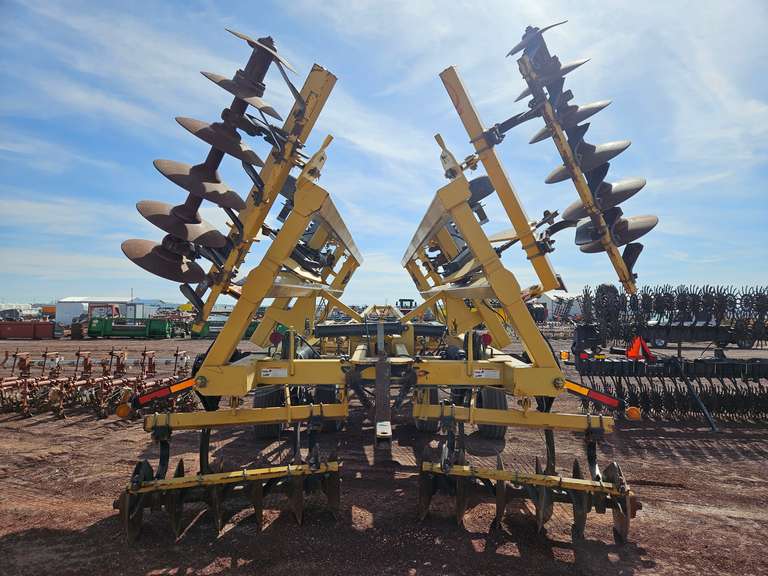 Cat TL3 730 6-Shank Disc Ripper - Armstrong Western LLC