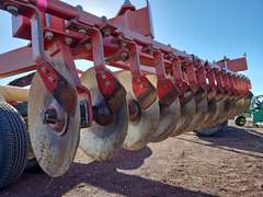 Krause 1436 12’ Offset Disc - Armstrong Western LLC