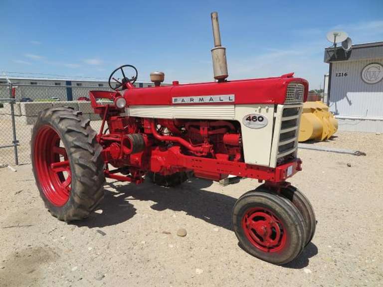 International Farmall 460 • Tractor - Armstrong Western LLC
