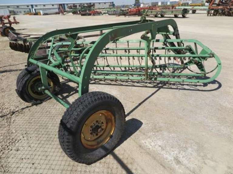 John Deere LR2 - Side Delivery Hay Rake - Armstrong Western LLC