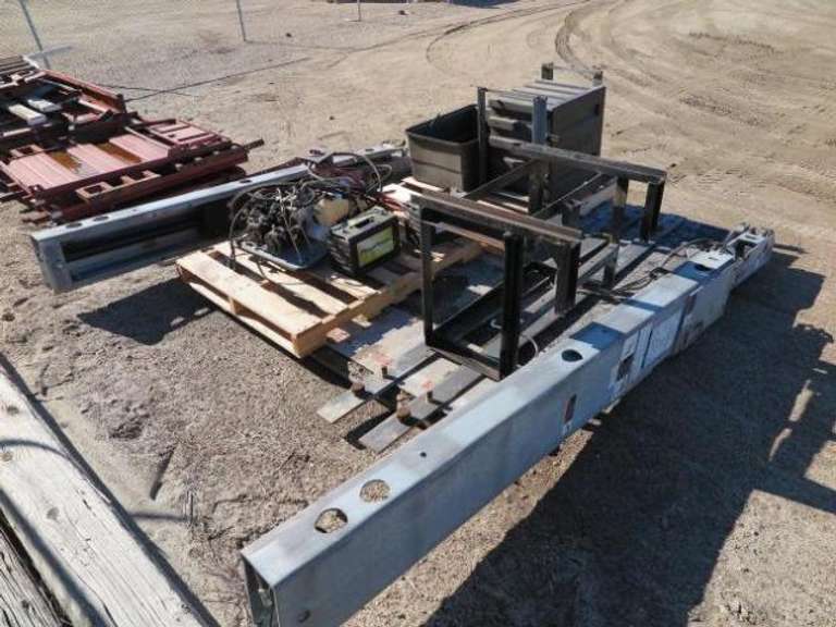 Maxon BMRW • 5500 Lb. Truck Column Lift - Armstrong Western LLC