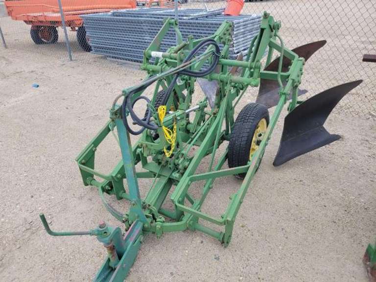 John Deere 202 Two-Way Plow - Armstrong Western LLC