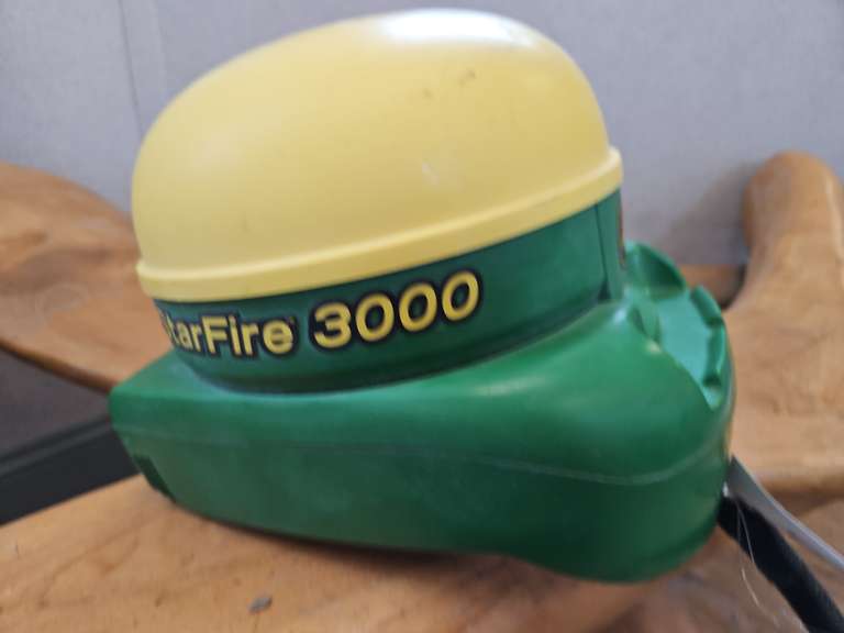 John Deere StarFire 3000 GPS Globe (SF1) - Armstrong Western LLC