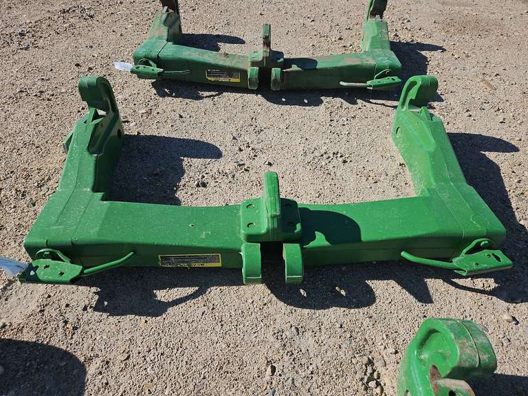(1) John Deere 3Pt Quick Attachment - Armstrong Western LLC