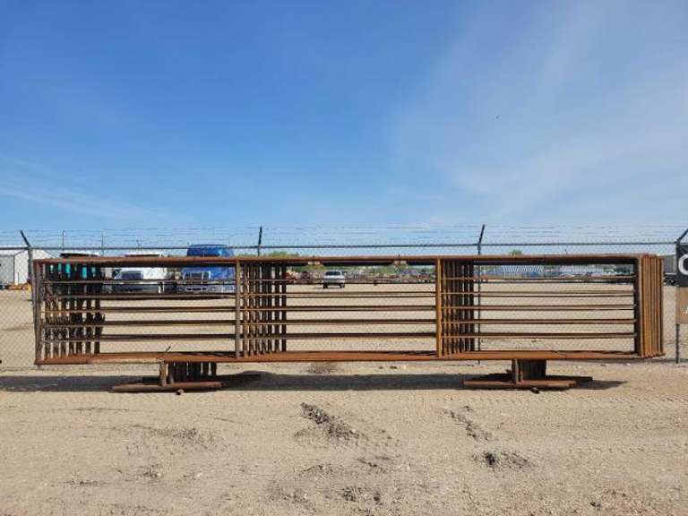 (9) 24' Heavy Duty Livestock Panels - STYLE 2 - Armstrong Western LLC