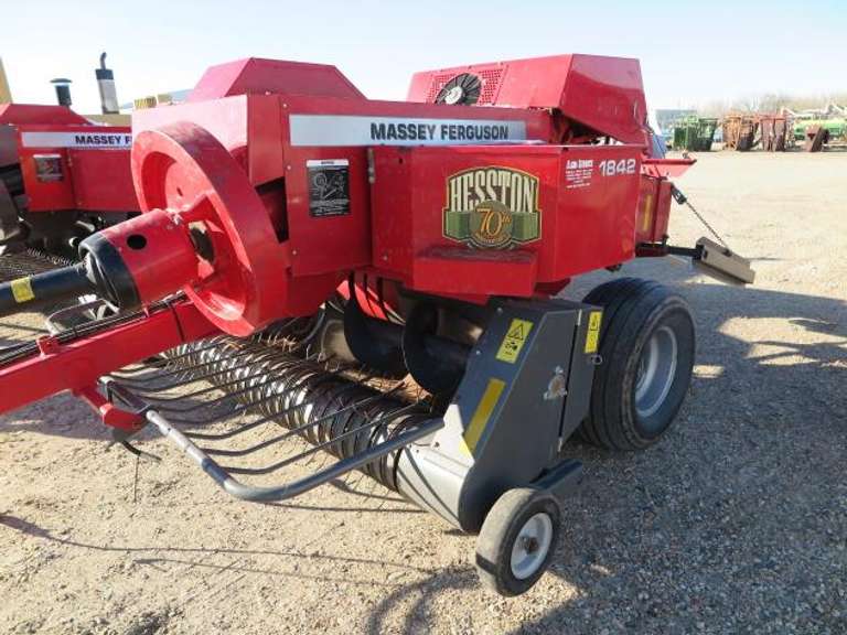 Massey Ferguson 1842 • 16" x 18" Inline Hay Baler - Armstrong Western LLC