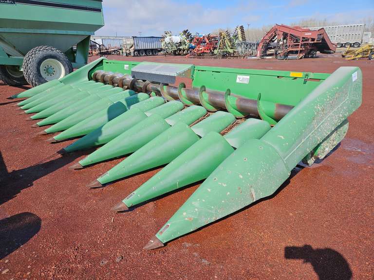 John Deere 12 Row Corn Head - Armstrong Western LLC