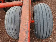 HutchMaster 14’ Tandem Disc - Armstrong Western LLC