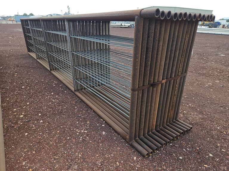 (13) 20’x4’ Continuous Rail Fence Panels - Armstrong Western LLC