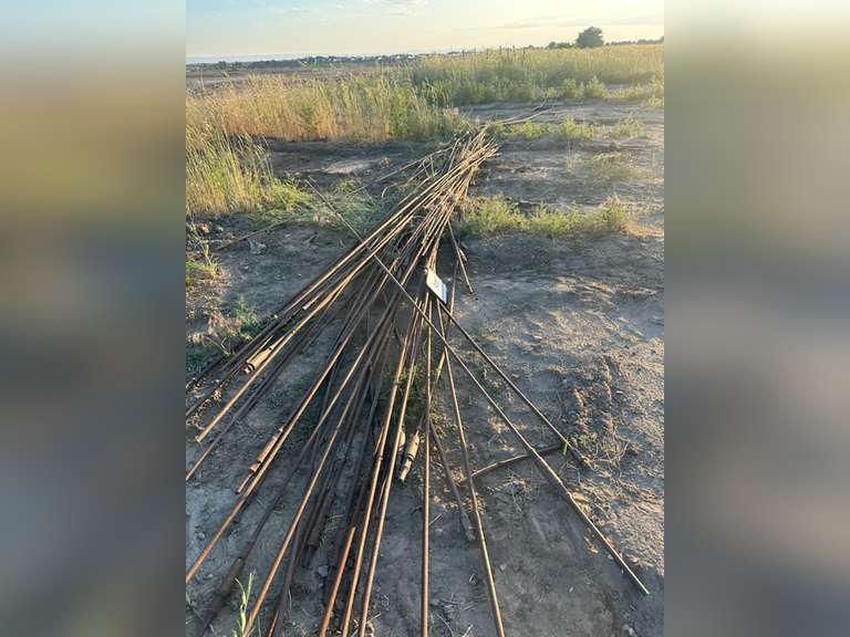 Approx. 900' of Sucker Rod - Armstrong Western LLC
