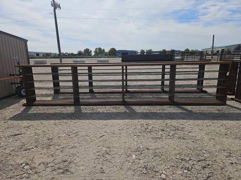 (8) 20’x4’ Continuous Rail Fence Panels - Armstrong Western LLC