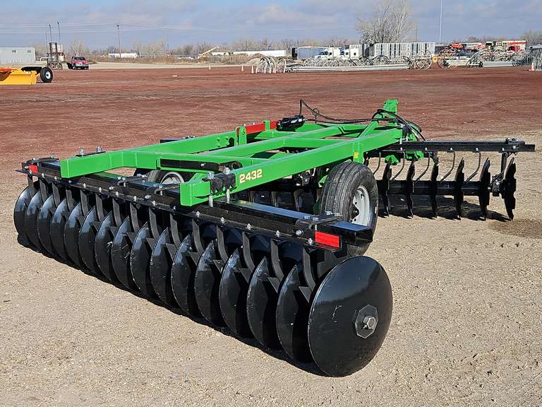 Industrias America 2432 Offset Disc (Green) - Armstrong Western LLC