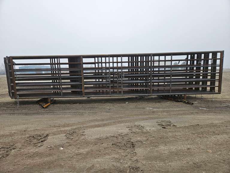 (1) 24' Heavy Duty Livestock Panel W/12’ Gate - STYLE 1 - Armstrong ...