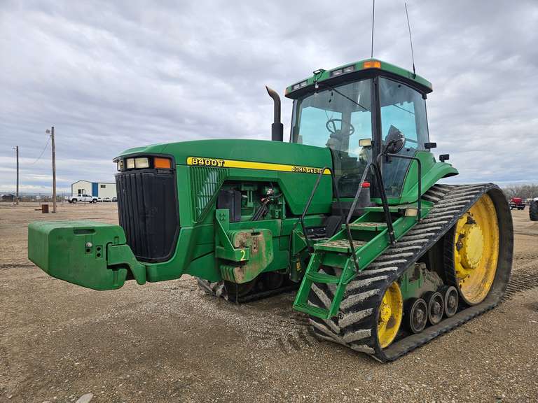 John Deere 8400T 250HP Crawler Tractor - Armstrong Western LLC