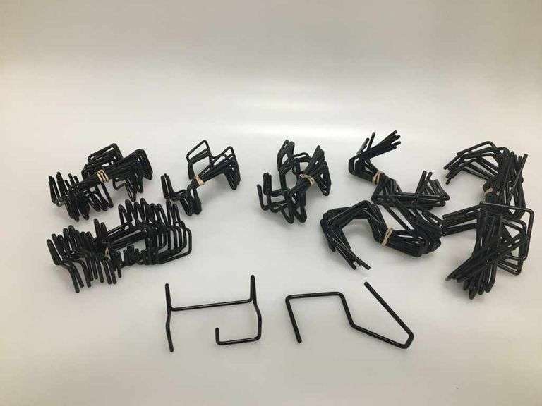 Handgun and Scope Wire Display Holders, Gun Store - Auctions ASAP