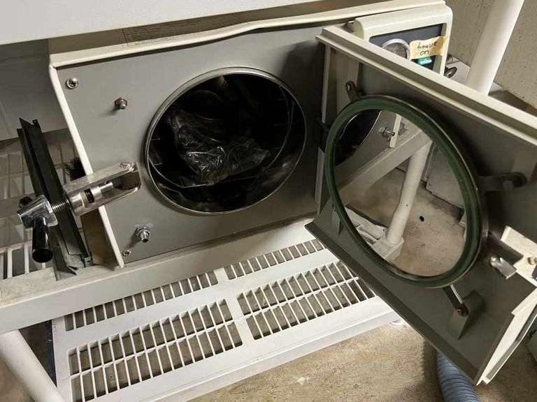 tuttnauer 2340MK AutoClave Parts Unit - Auctions ASAP