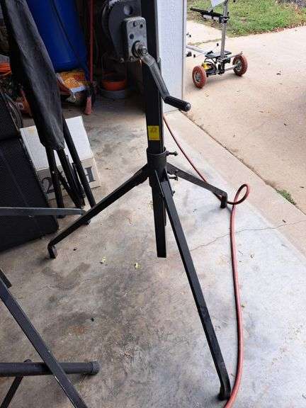 Heavy duty winch assist tripod - Auction Solutions, Inc - Celebrating ...