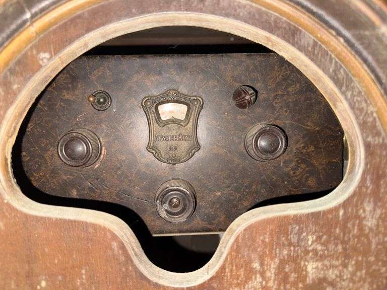 Antique Radio (damaged) 26 x 15 x 38 - Auction Solutions, Inc ...
