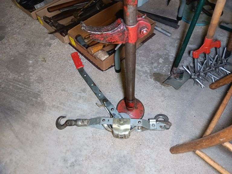 Hoist and Chain Bar - Auction Solutions, Inc - Celebrating 25 Years