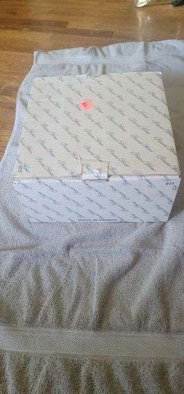 Princess House (NIB) 077 Pie Holder - Auction Solutions, Inc ...