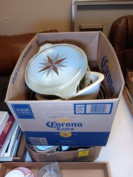 Pyrex Baking Dish, Mixing Bowls, Tea Kettle & Flower Pot - Auction ...