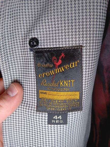 Crownwear Coat 44 Regular - Auction Solutions, Inc - Celebrating 25 Years