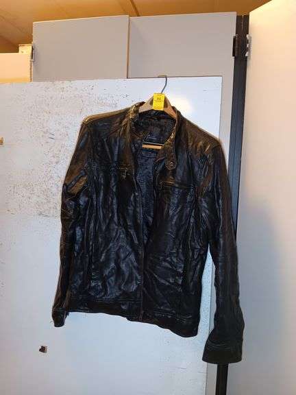 Marc Anthony Coat Large - Auction Solutions, Inc - Celebrating 25 Years