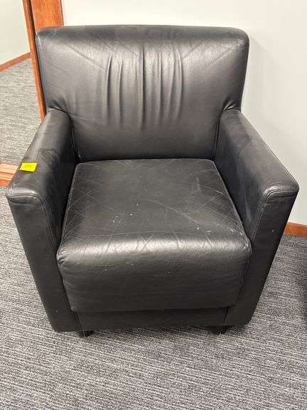 Keilhauer Black Leather Lounge Chair Sits 20" (missing 1 leg) - Auction ...
