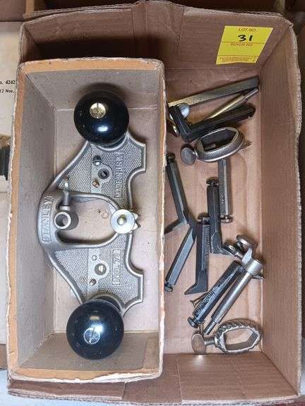 Stanley Hand Router Plane and Router Plane Chiesels - Auction Solutions ...