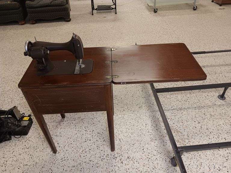 Montgomery Ward & Co Model A Sewing Machine in Stand - Auction ...