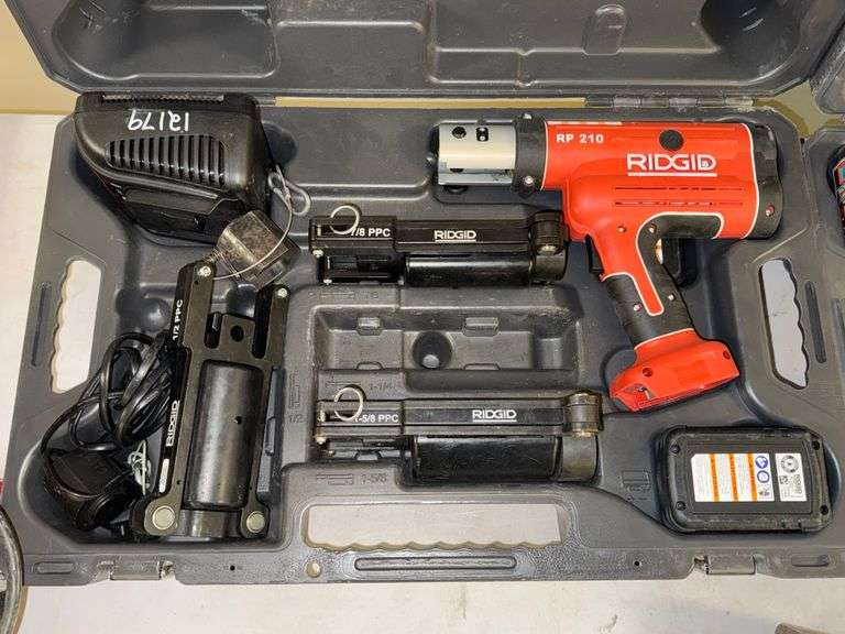 Ridgid RP 210 Press Tool in Case w/ 3 attachments, battery, and charger ...