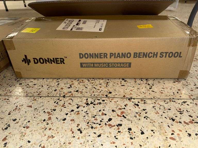 Donner Piano Bench Stool (new in box) - Auction Solutions, Inc ...