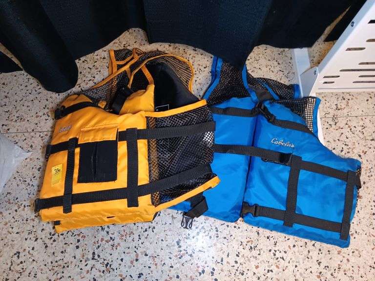 Life Jackets - Auction Solutions, Inc - Celebrating 25 Years