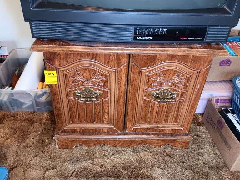 2 Door Television Cabinet - Auction Solutions, Inc - Celebrating 25 Years