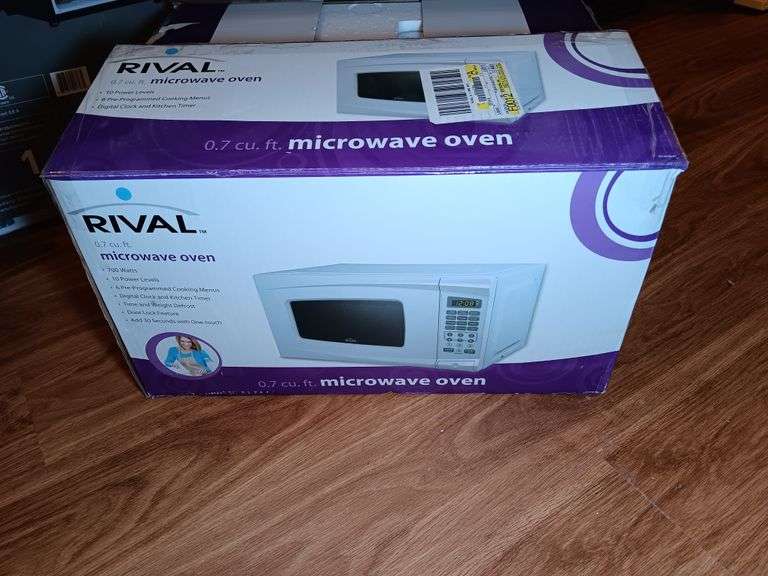 Rival Microwave Oven - Auction Solutions, Inc - Celebrating 25 Years