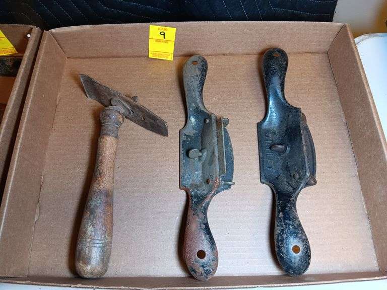 (2) Cabinet Scrapers and One Handed Scraper - Auction Solutions, Inc ...