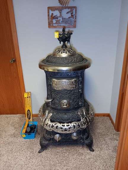 Acme Oakleaf Newark Stove Works Chicago Cast Iron Stove (HEAVY ...